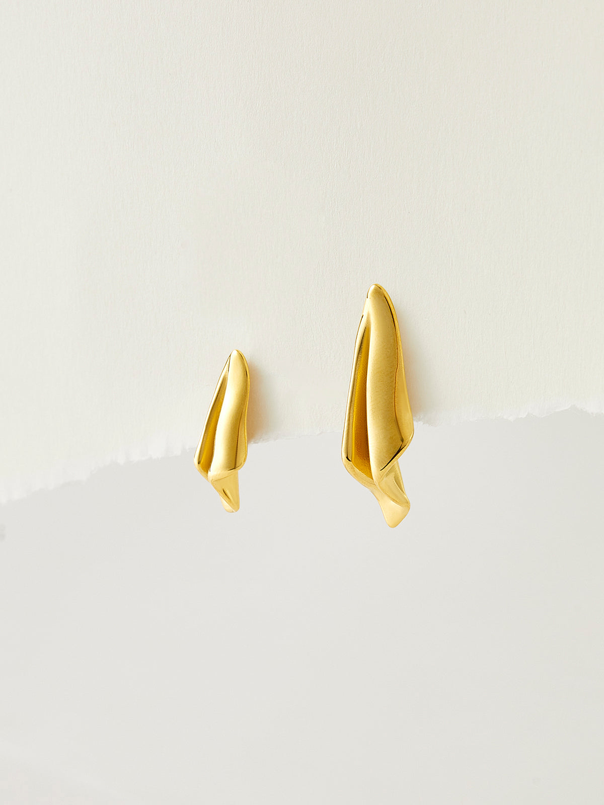 Asymmetric Paper Airplane Pleated Earrings | COMMENSE
